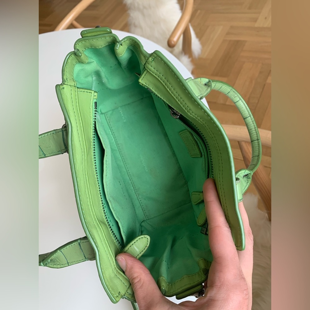 Rare Coach Green Croc Embossed Leather Swagger Bag - Gem